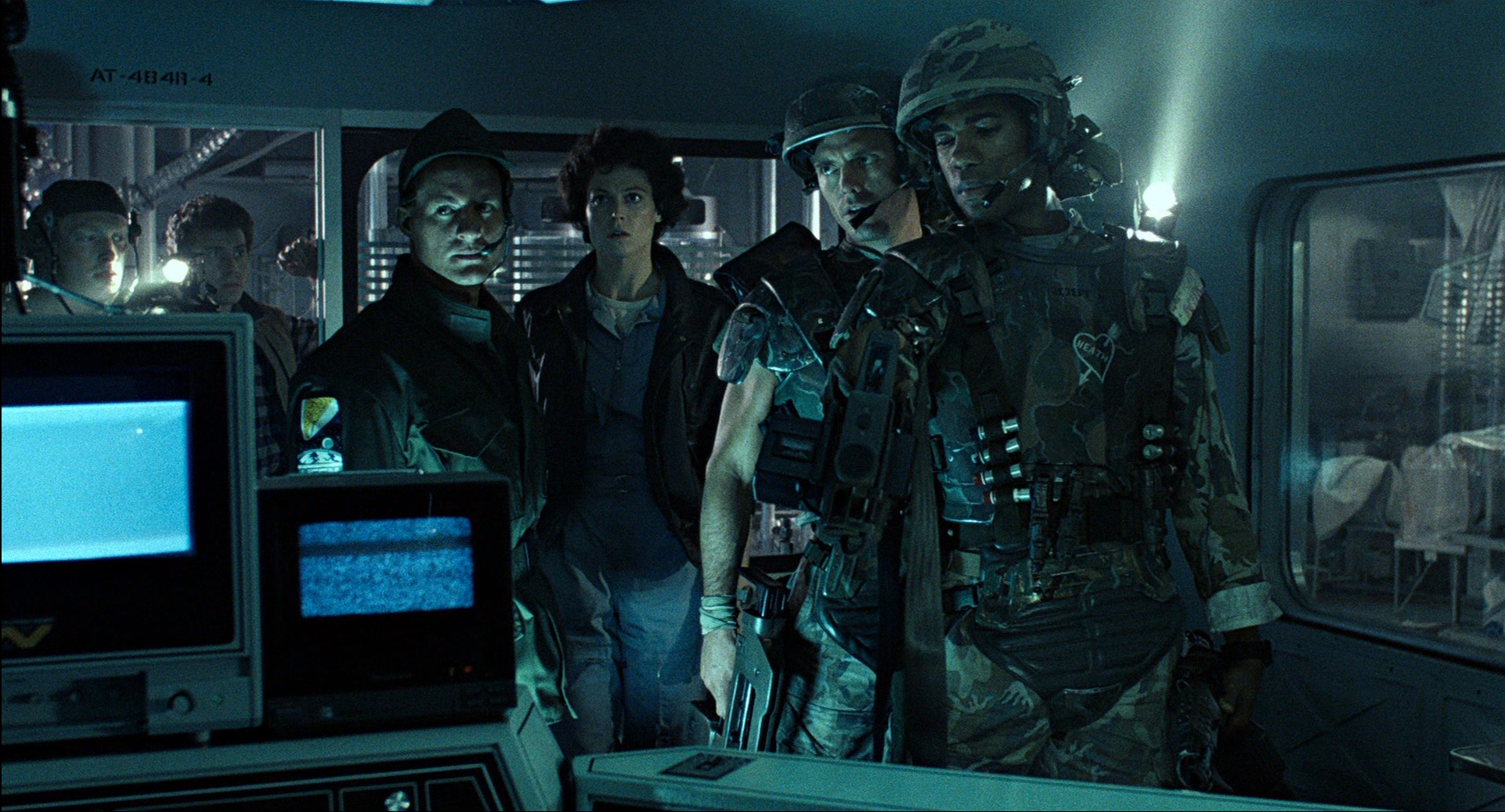 Retro Review: Aliens - Geeks Under Grace