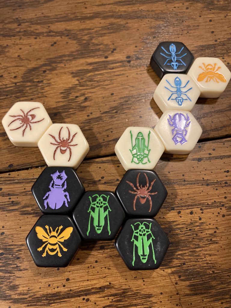 Review – Hive Pocket - Geeks Under Grace